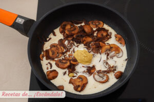 Ternera strogonoff o stroganoff, una carne en salsa con champiñones ...